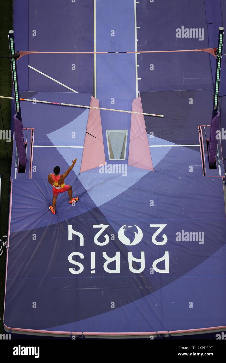 Paris, France. 5th Aug, 2024. Huang Bokai of China competes during the ...