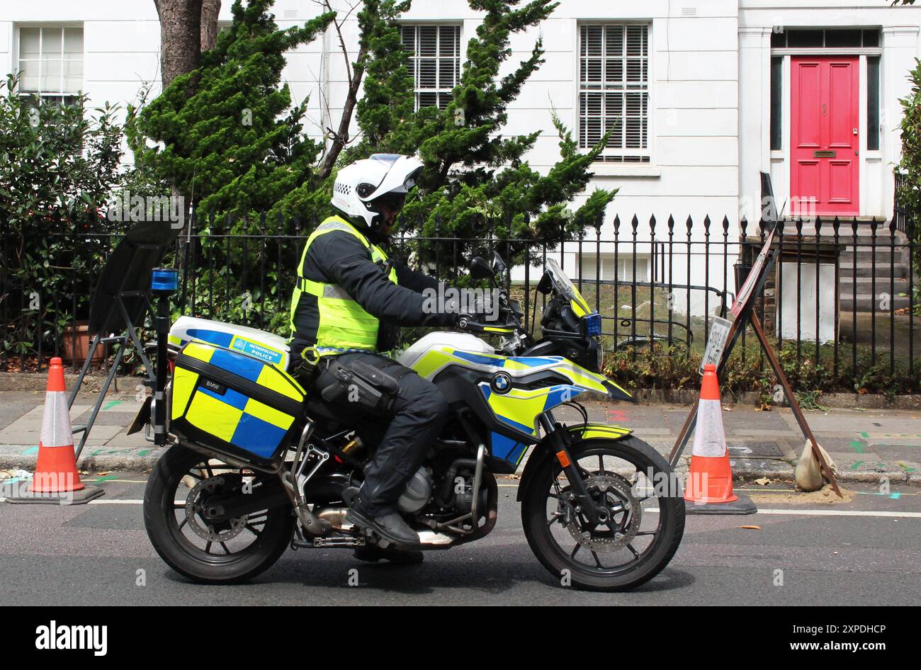 Motorcycle policeman hi-res stock photography and images - Alamy