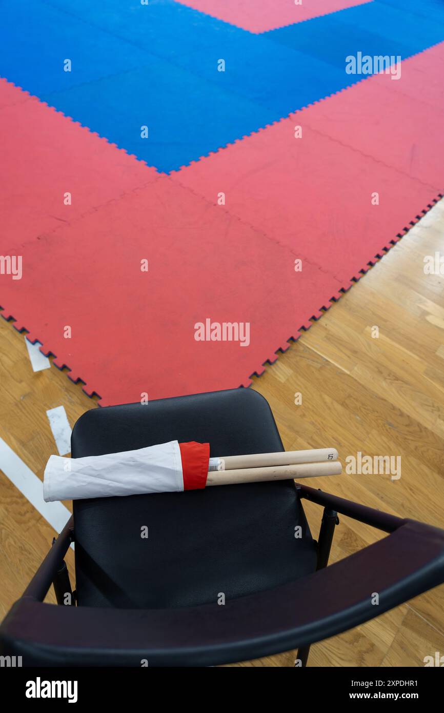 Referees chair hi-res stock photography and images - Alamy