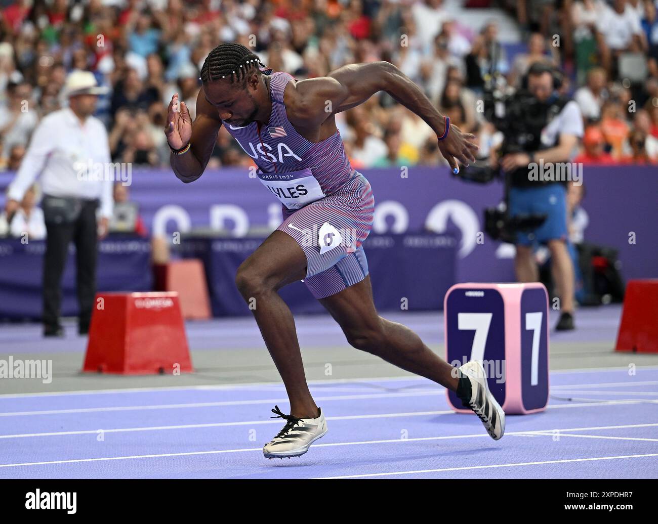 Paris, France. 5th Aug, 2024. Noah Lyles of the United States competes ...
