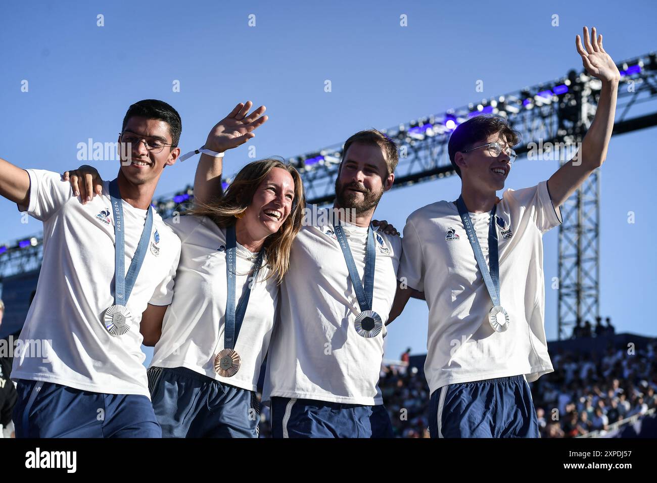 French archers Baptiste Addis, Thomas Chirault, Lisa Barbelin, and Jean ...