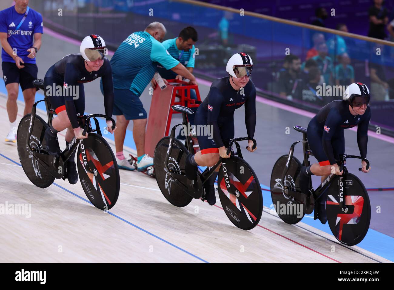 Paris, France. 05th Aug, 2024. Katy Marchant, Sophie Capewell and Emma ...