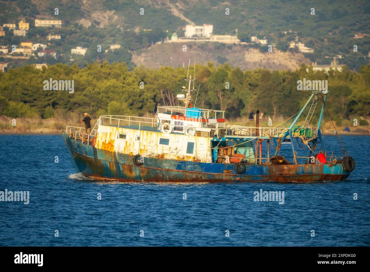 Japan fishing trawler hi-res stock photography and images - Alamy
