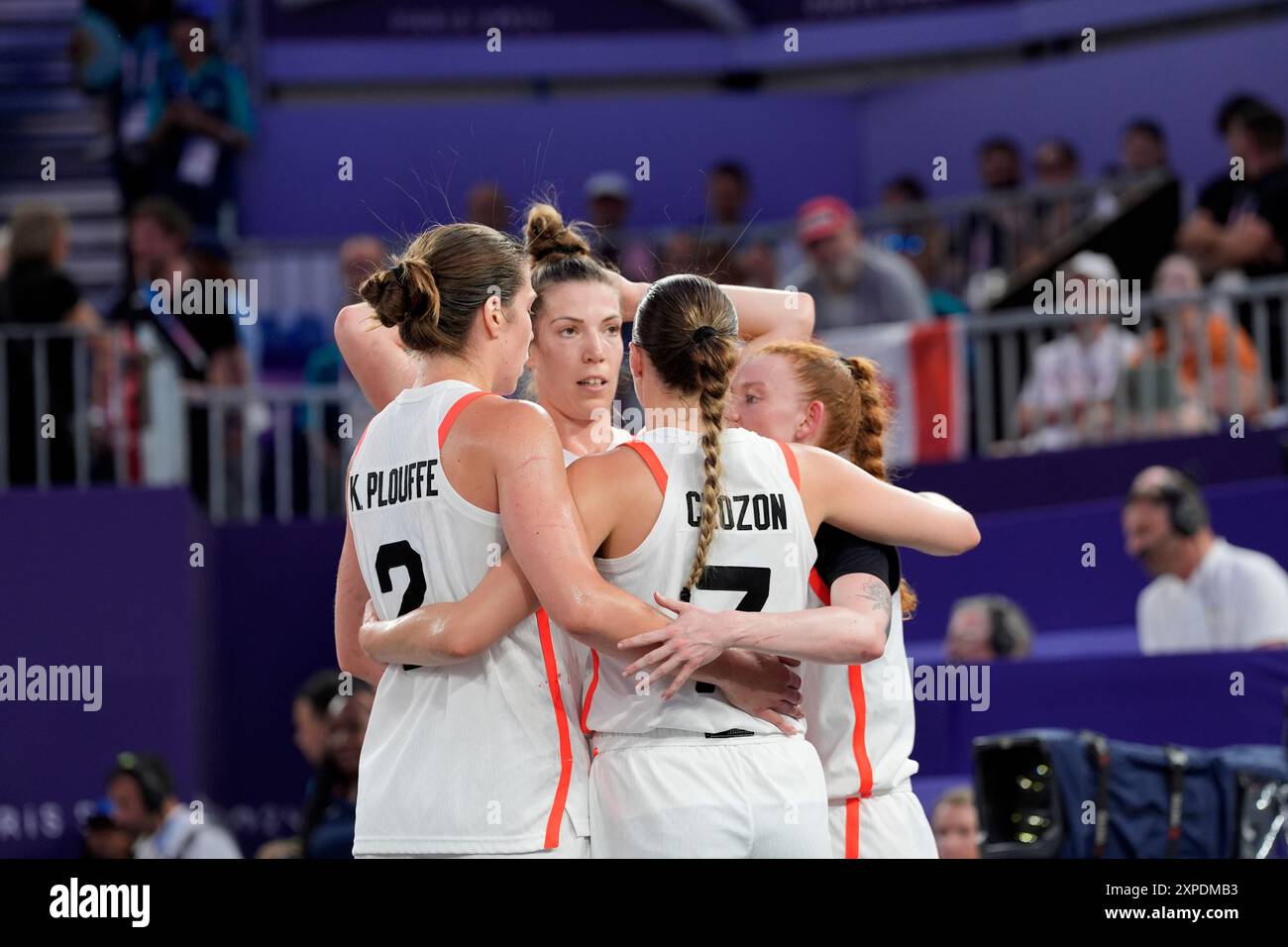 Paris, France. 05th Aug, 2024. Canada's Katherine Plouffe (left to ...