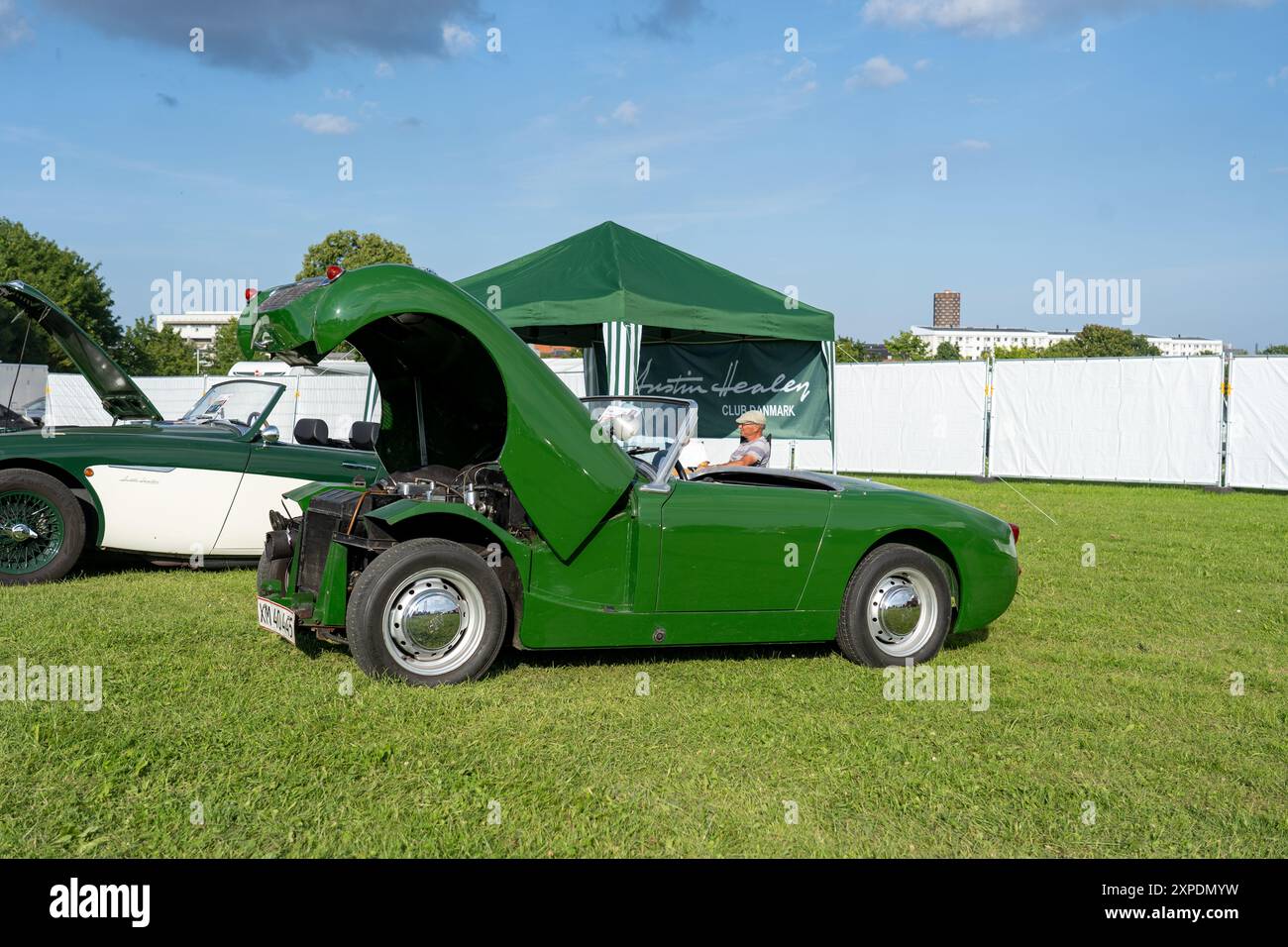 Green Austin Healey Sprite Vintage Car Stock Photo - Alamy