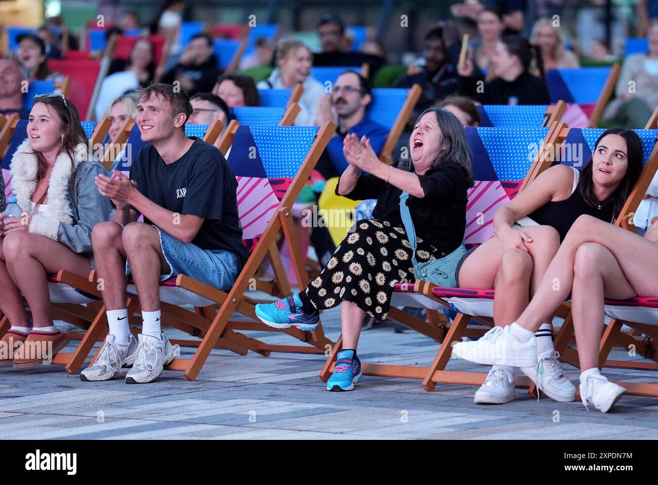 People react to Great Britain's Keely Hodgkinson winning the Women's ...