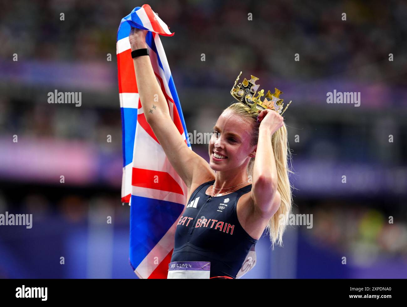 Great Britain's Keely Hodgkinson celebrates winning the Women's 800m ...