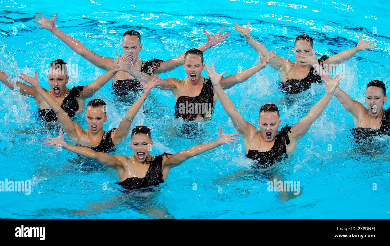 Team Canada compete in the technical routine of artistic swimming at ...