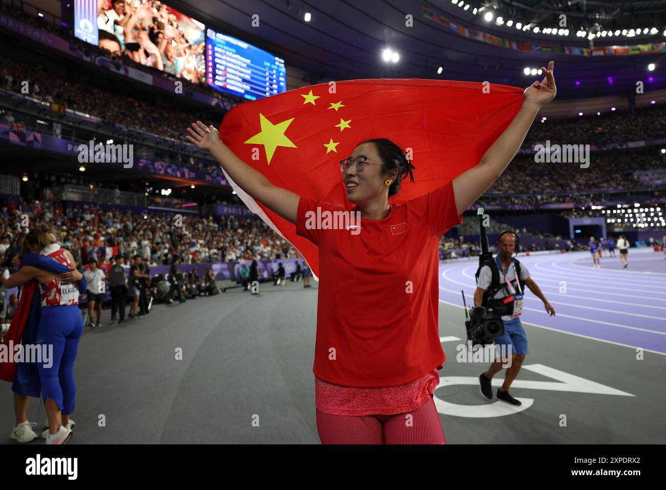 Paris, France. 5th Aug, 2024. Feng Bin of China celebrates after the ...