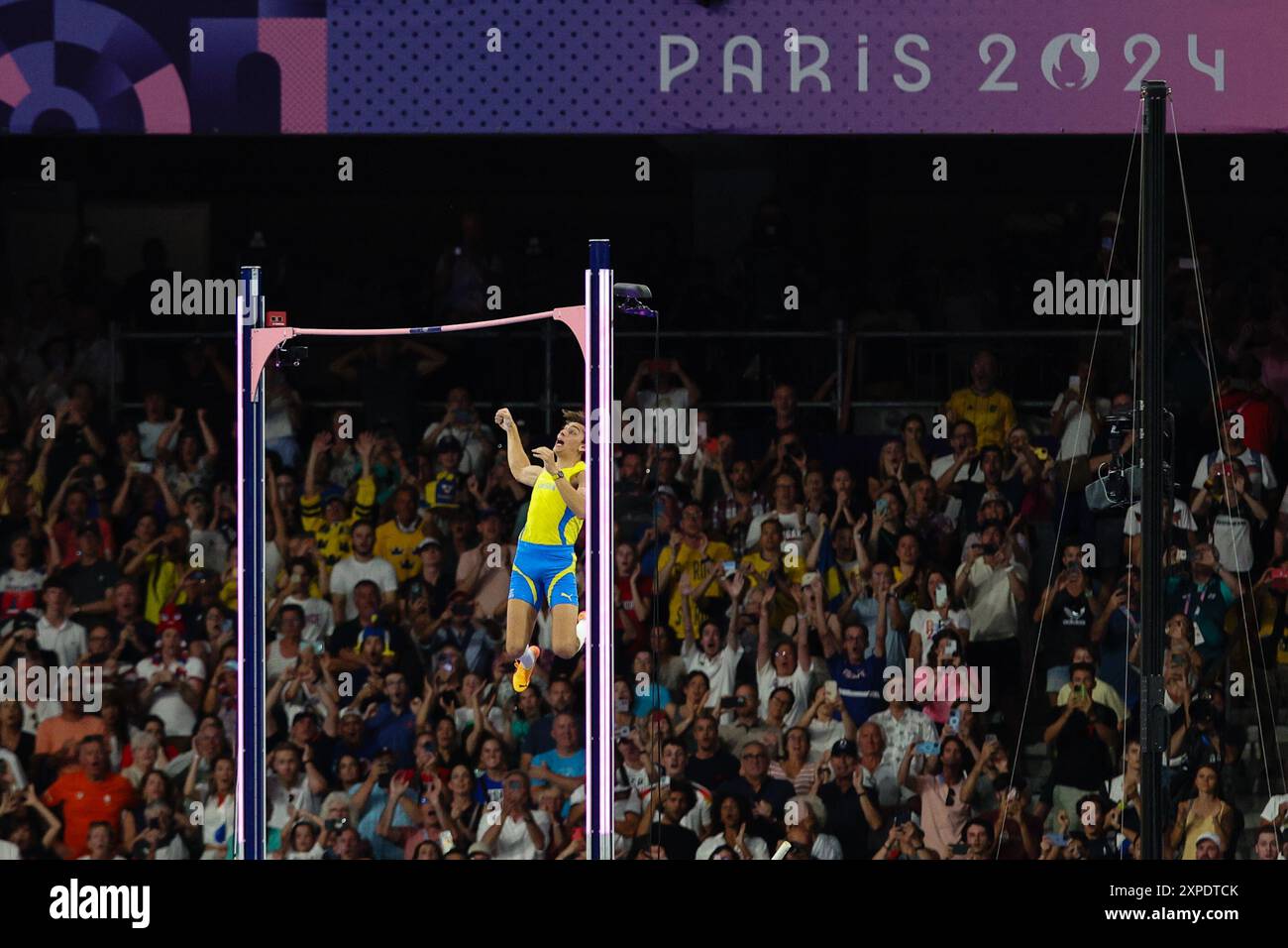 PARIS, FRANCE. 5th Aug, 2024. Gold medalist Armand Duplantis of Sweden ...