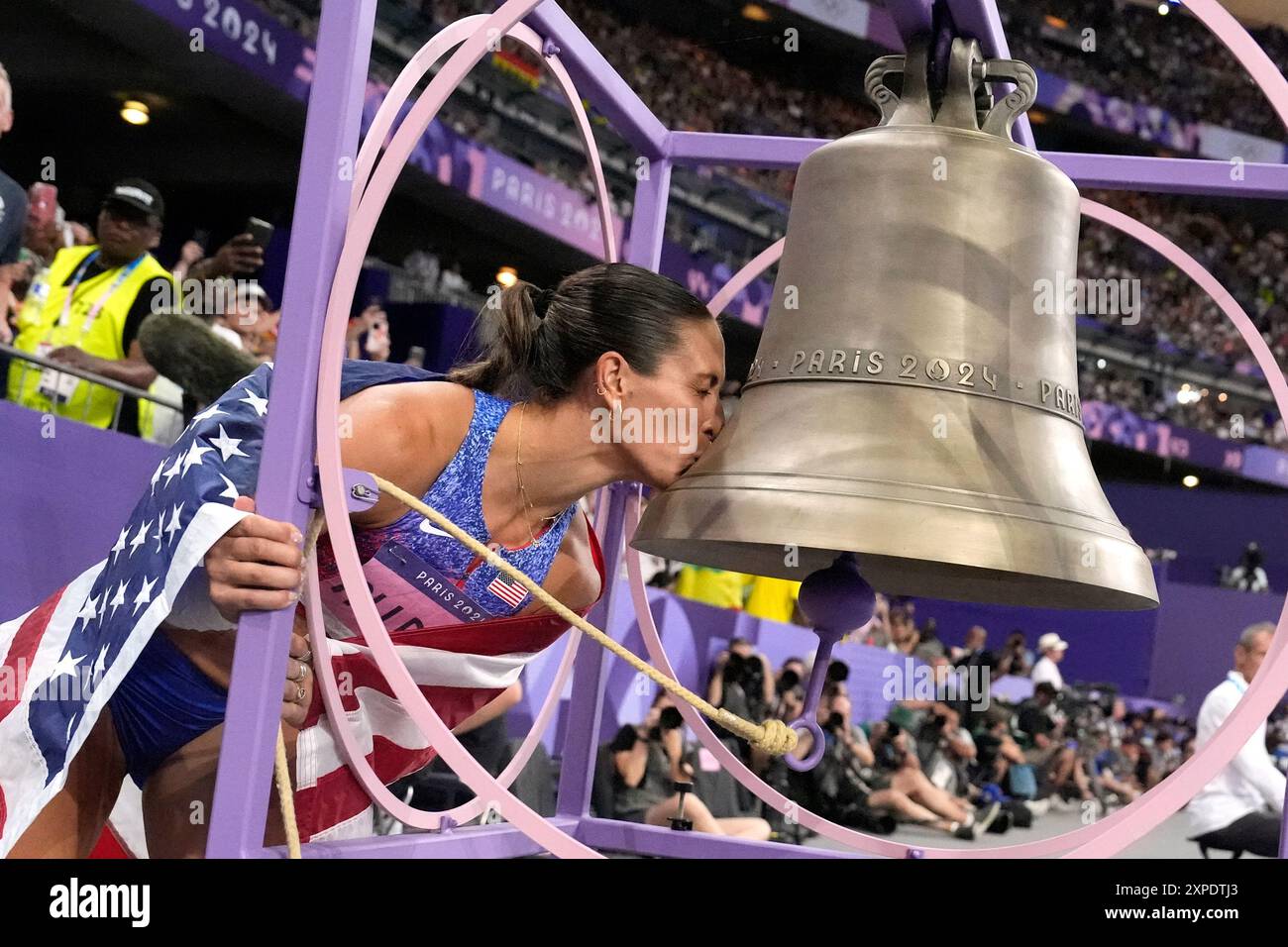 Valarie Allman, of the United States, celebrates after winning the ...