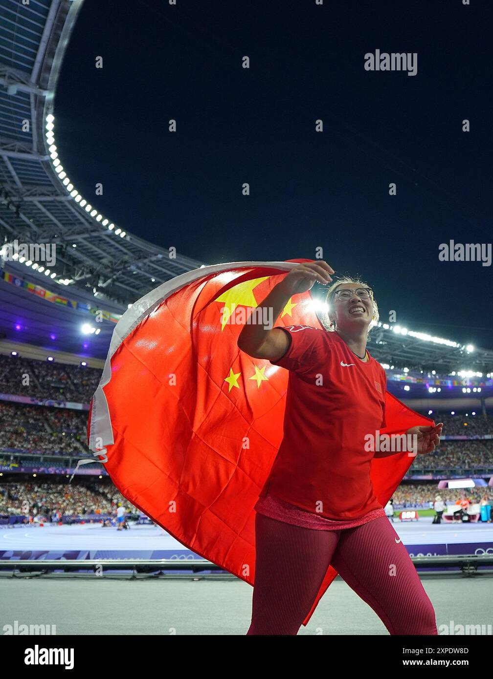 Paris, France. 5th Aug, 2024. Feng Bin of China celebrates after the ...