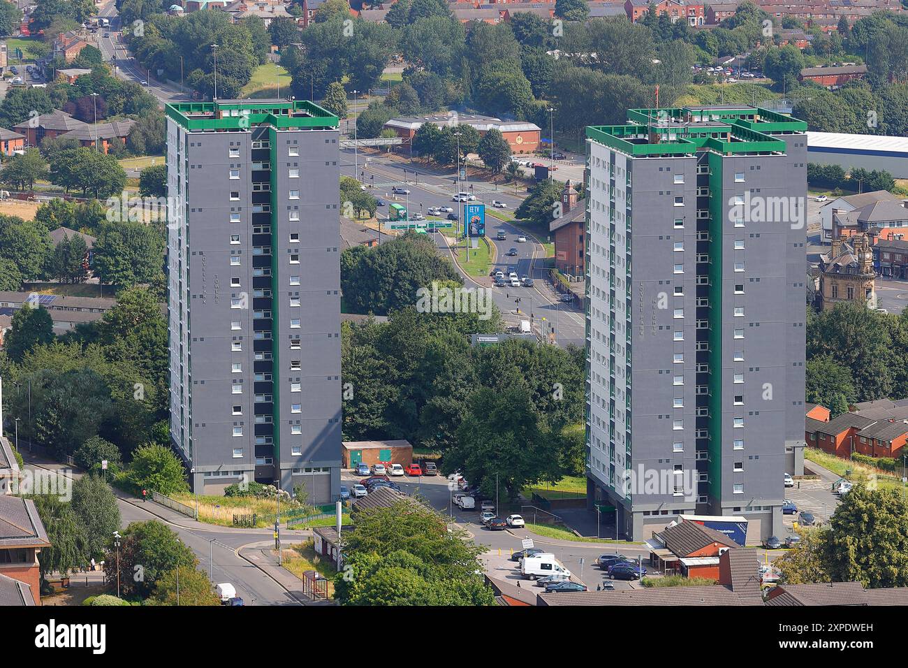 High rise flats at Lovell Park in Leeds,West Yorkshire,UK Stock Photo ...