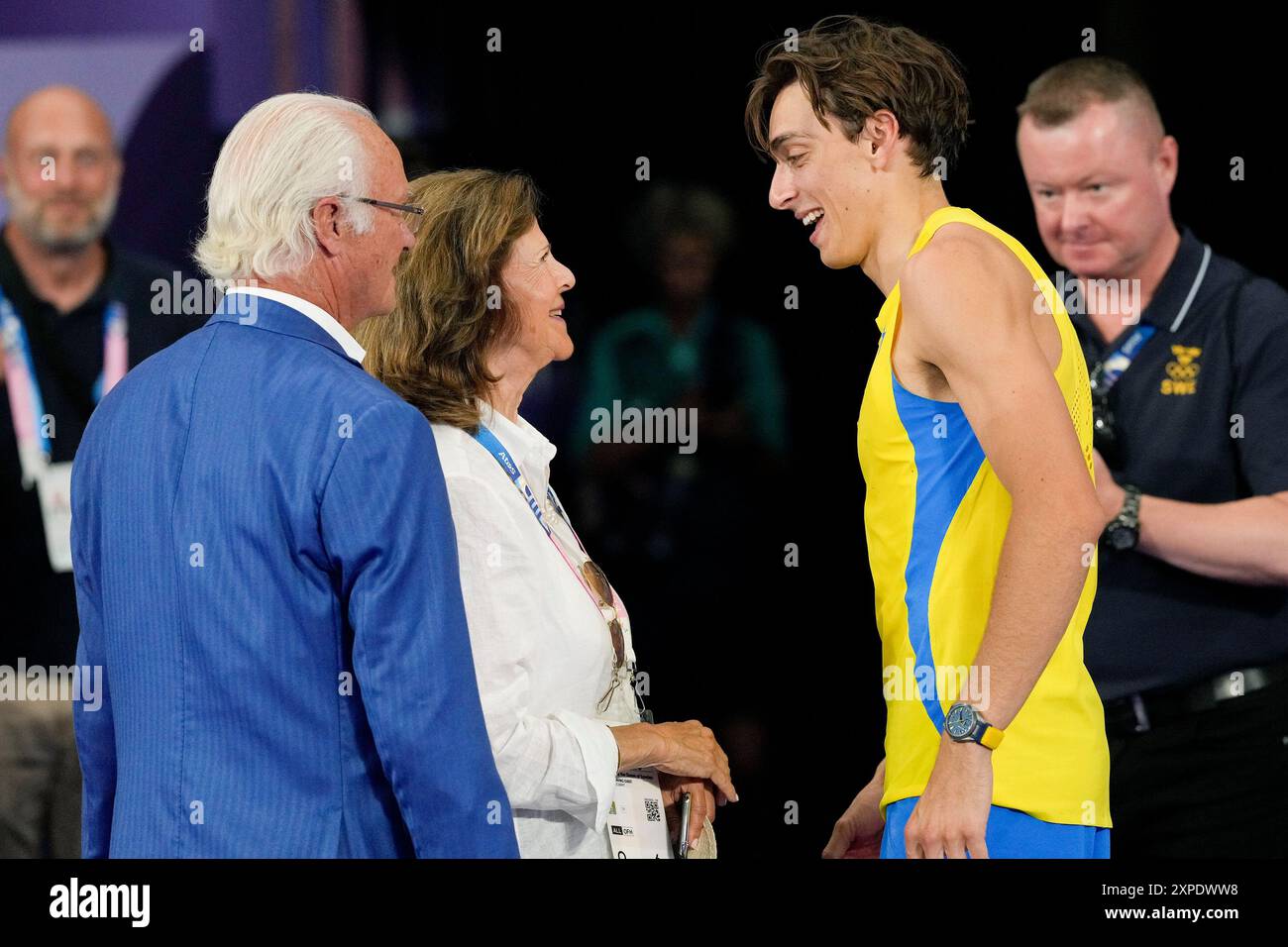 Armand Duplantis, right, of Sweden, meets with Carl Gustaf Folke ...