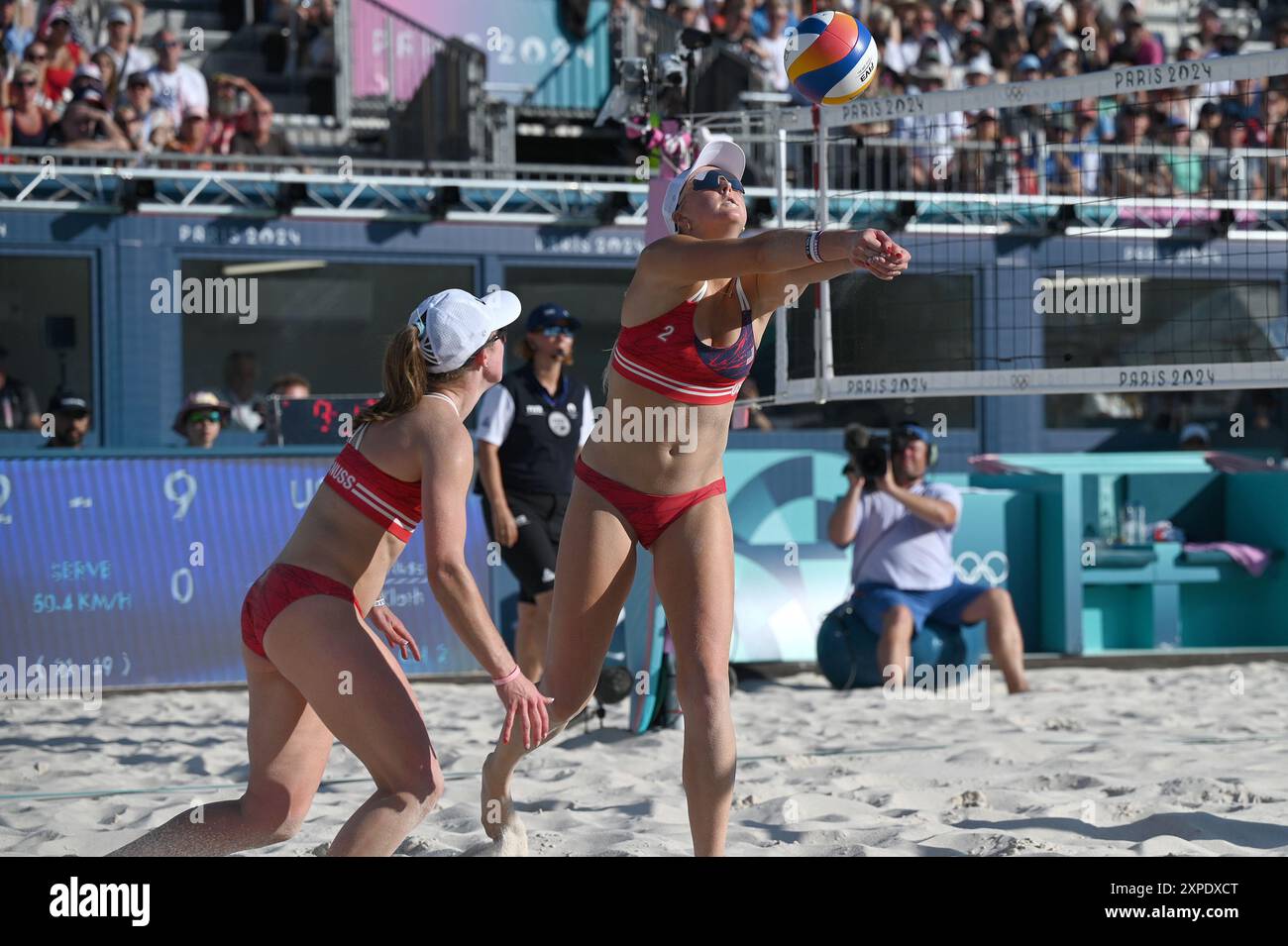 Paris, Fra. 05th Aug, 2024. Team USA's Taryn Kloth returns a ball to ...