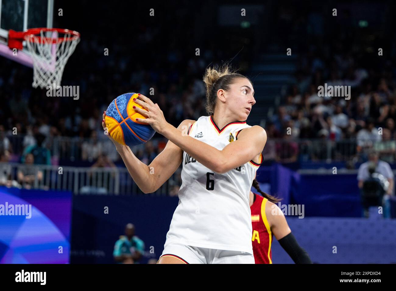 REICHERT Marie (Deutschland, #06) am Ball, FRA, Olympische Spiele Paris 2024, Deutschland (GER ...