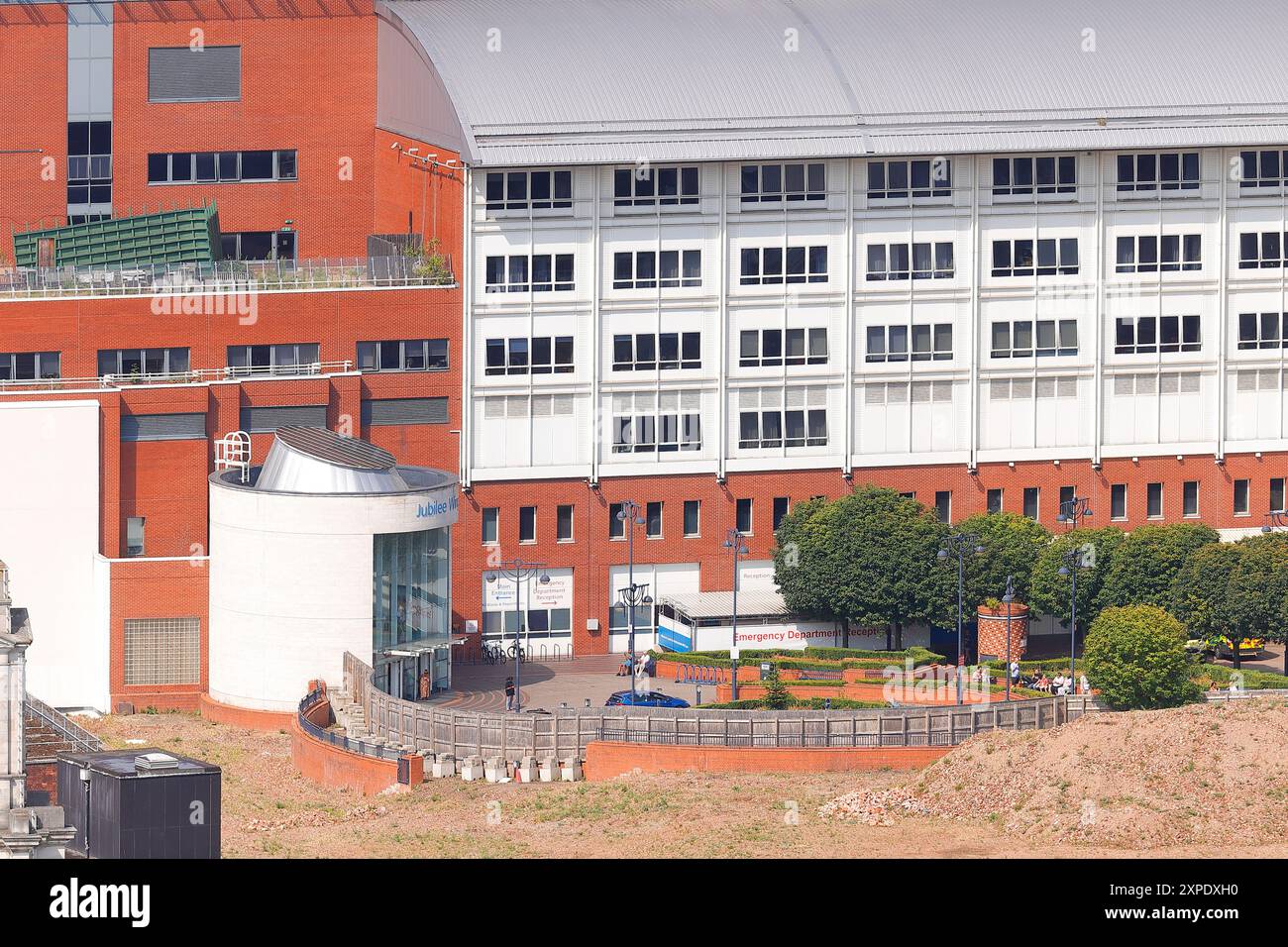 A view of Jubilee Wing and the Accident & Emerggency department at ...