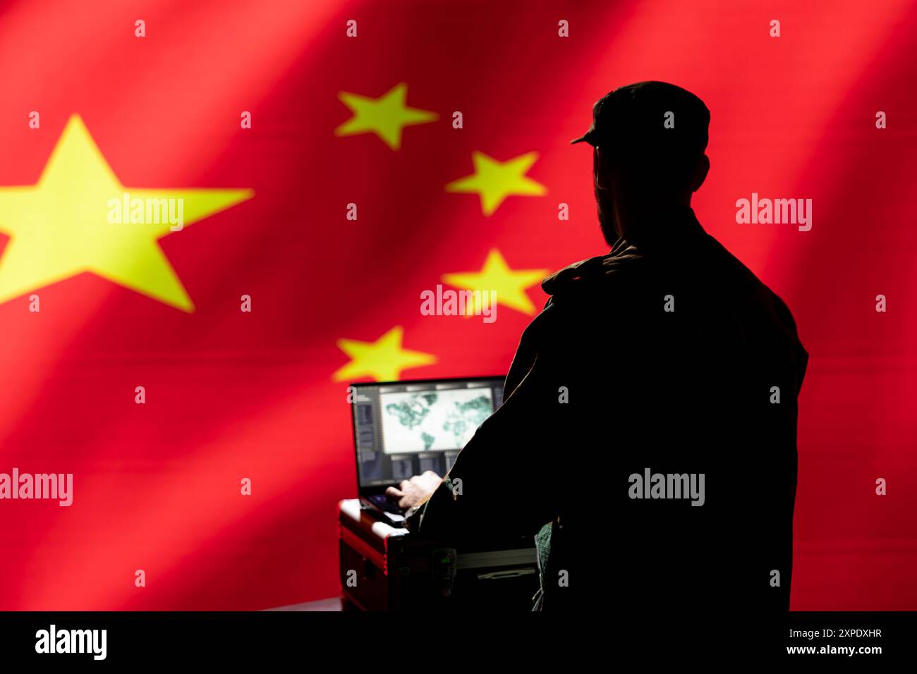 Soldier target acquisition hi-res stock photography and images - Alamy