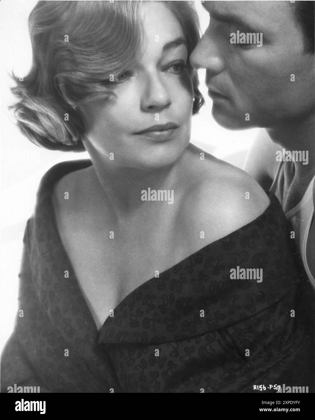 LAURENCE HARVEY as Joe Lampton and SIMONE SIGNORET as Alice Aisgill in ...