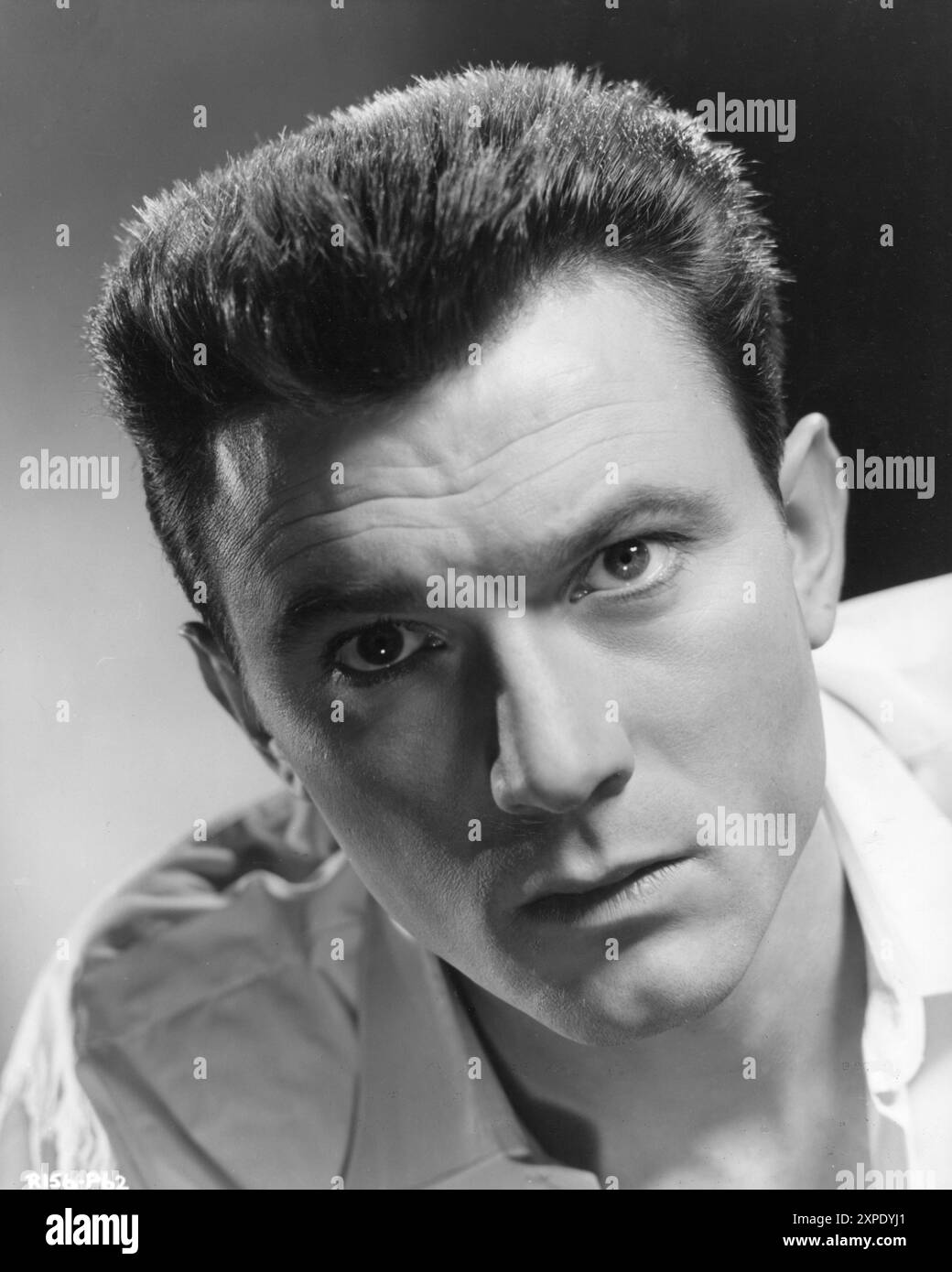 A Publicity Portrait of LAURENCE HARVEY as Joe Lampton in ROOM AT THE ...