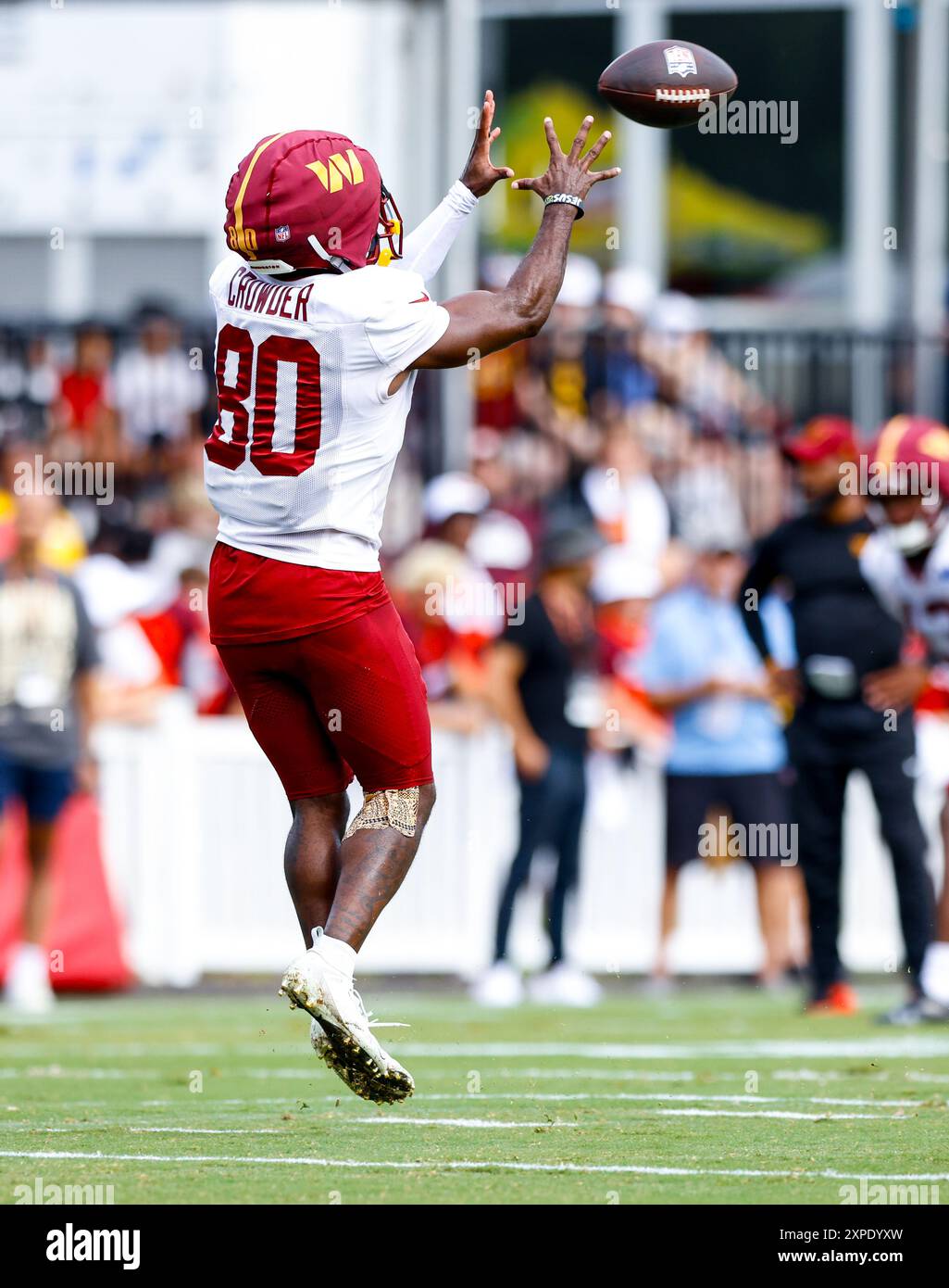 Washington Commanders wide receiver Jamison Crowder (80) leaps and ...
