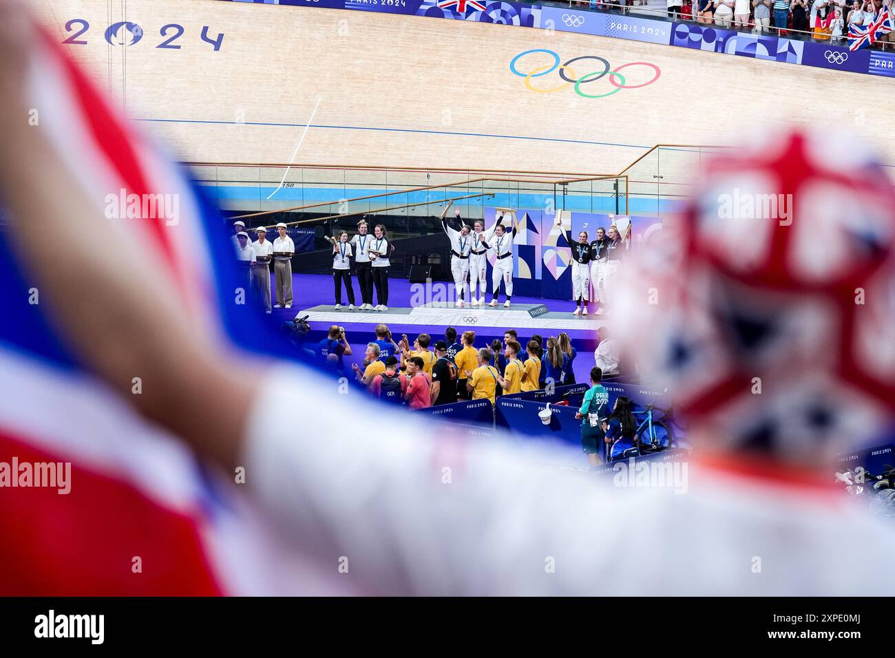 Team sprint finals hi-res stock photography and images - Alamy
