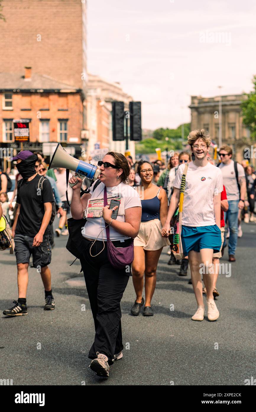 Riot Police in Liverpool during the 'save the children' fascist march ...