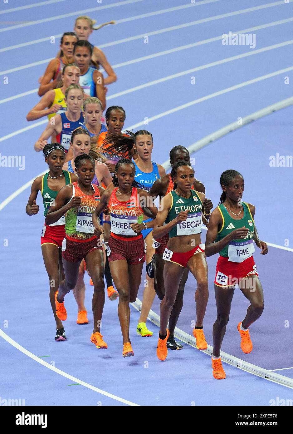 Paris, France. 5th Aug, 2024. Athletes compete during the women's 5000m ...