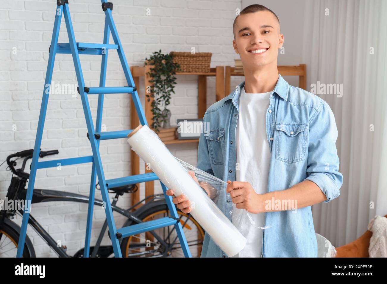 Film roll person hi-res stock photography and images - Alamy