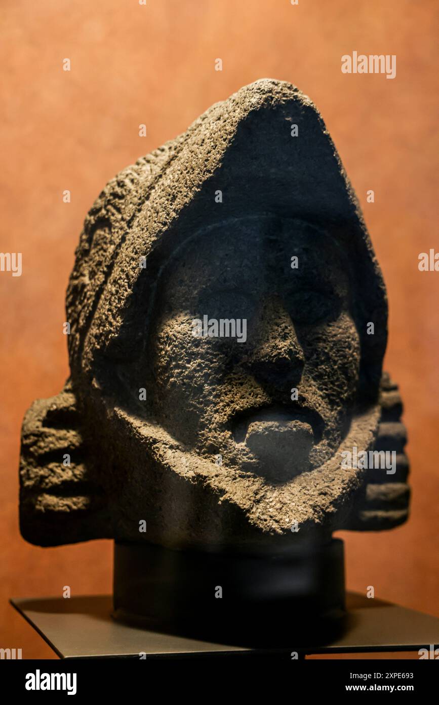 Arte azteca hi-res stock photography and images - Alamy