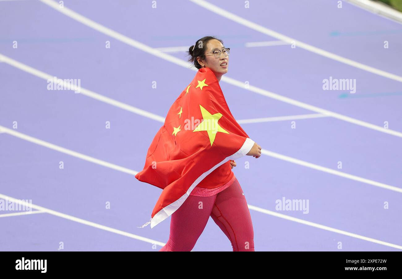 Paris, France. 5th Aug, 2024. Feng Bin of China celebrates after the ...