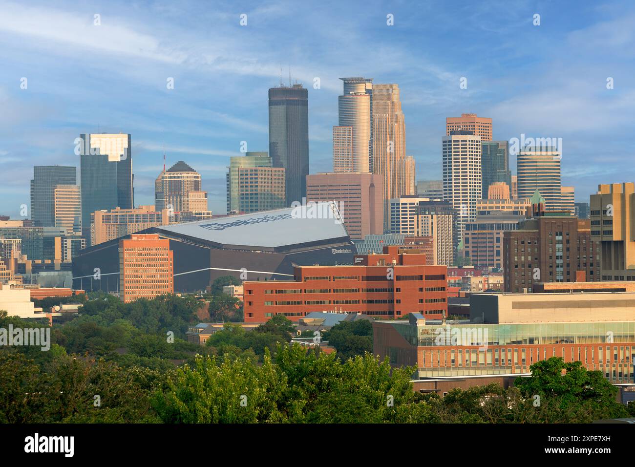 Minneapolis skyline downtown city buildings hi-res stock photography ...