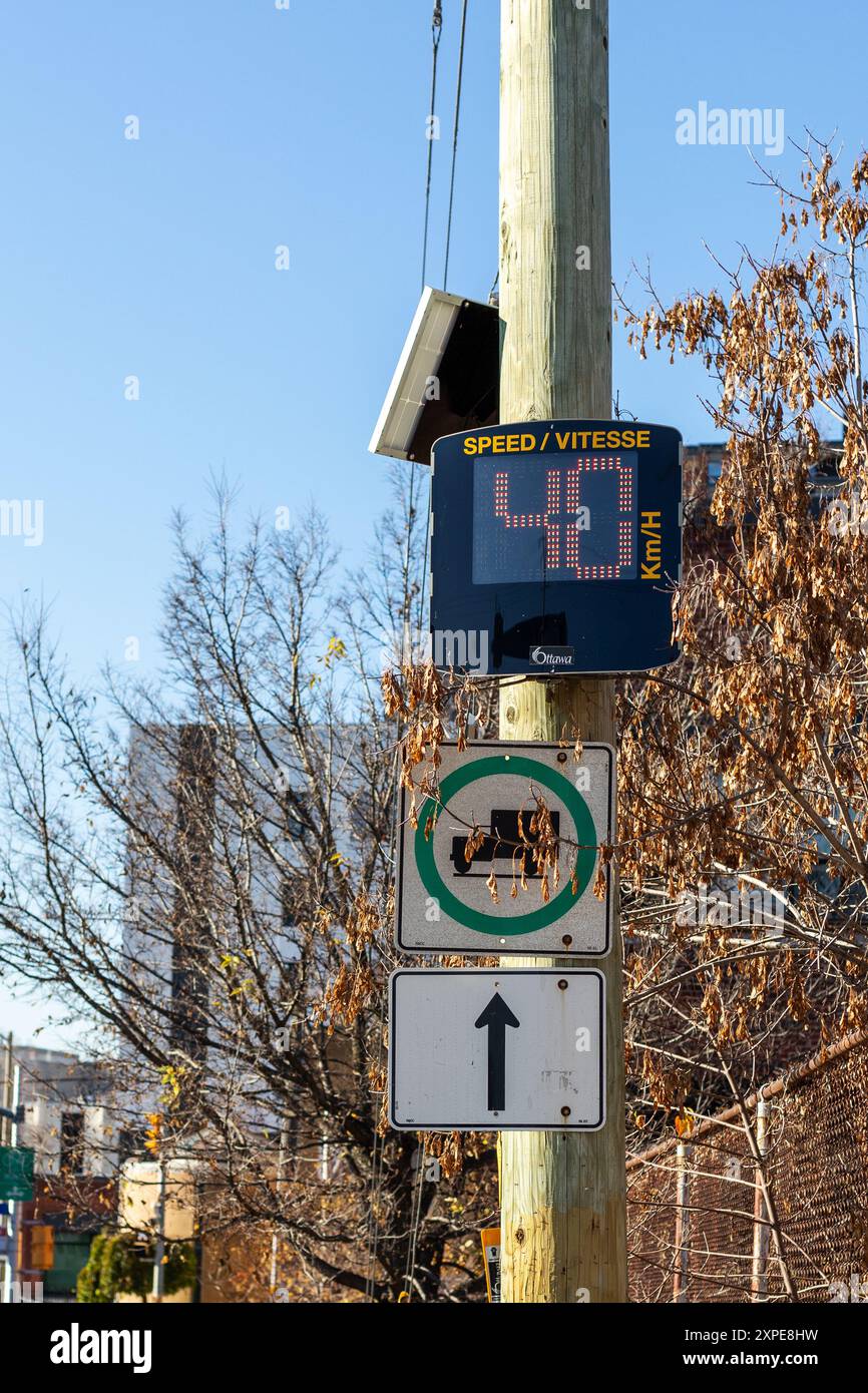 Radar speed sign on street hi-res stock photography and images - Alamy