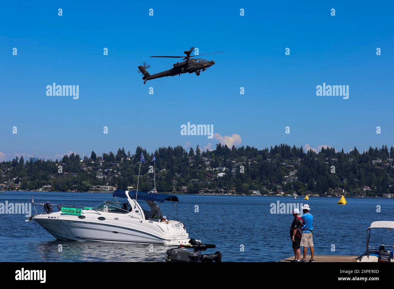 U.S. Army Aviators assigned to 4-6 Heavy Attack Reconnaissance Squadron ...