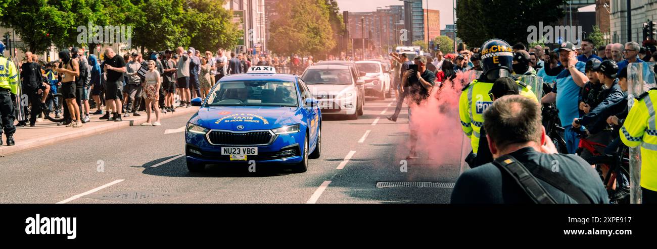 Riot Police in Liverpool during the 'save the children' fascist march ...