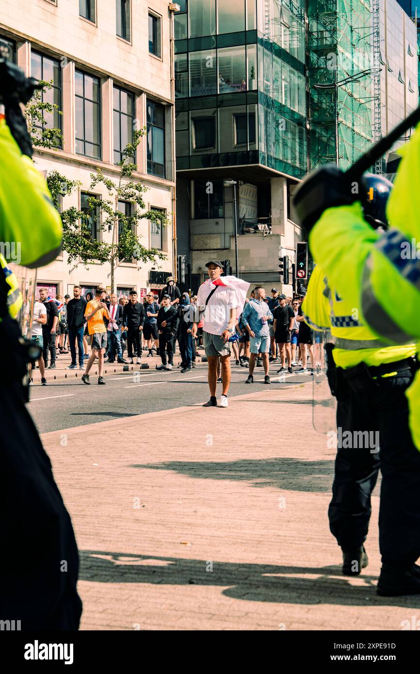 England riots 2024 hi-res stock photography and images - Alamy