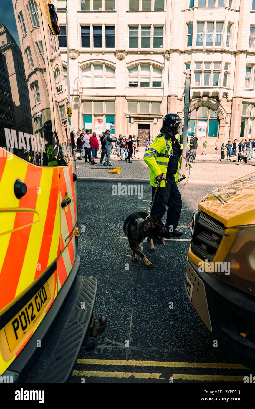 Riot Police in Liverpool during the 'save the children' fascist march ...