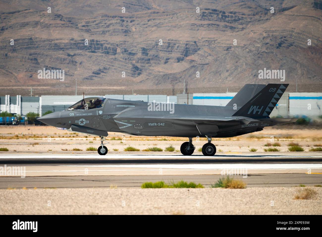 Vmfa 542 hi-res stock photography and images - Alamy