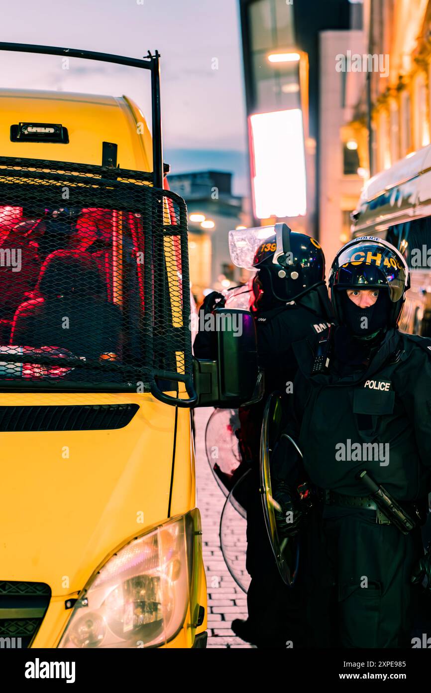 Riot Police in Liverpool during the 'save the children' fascist march ...