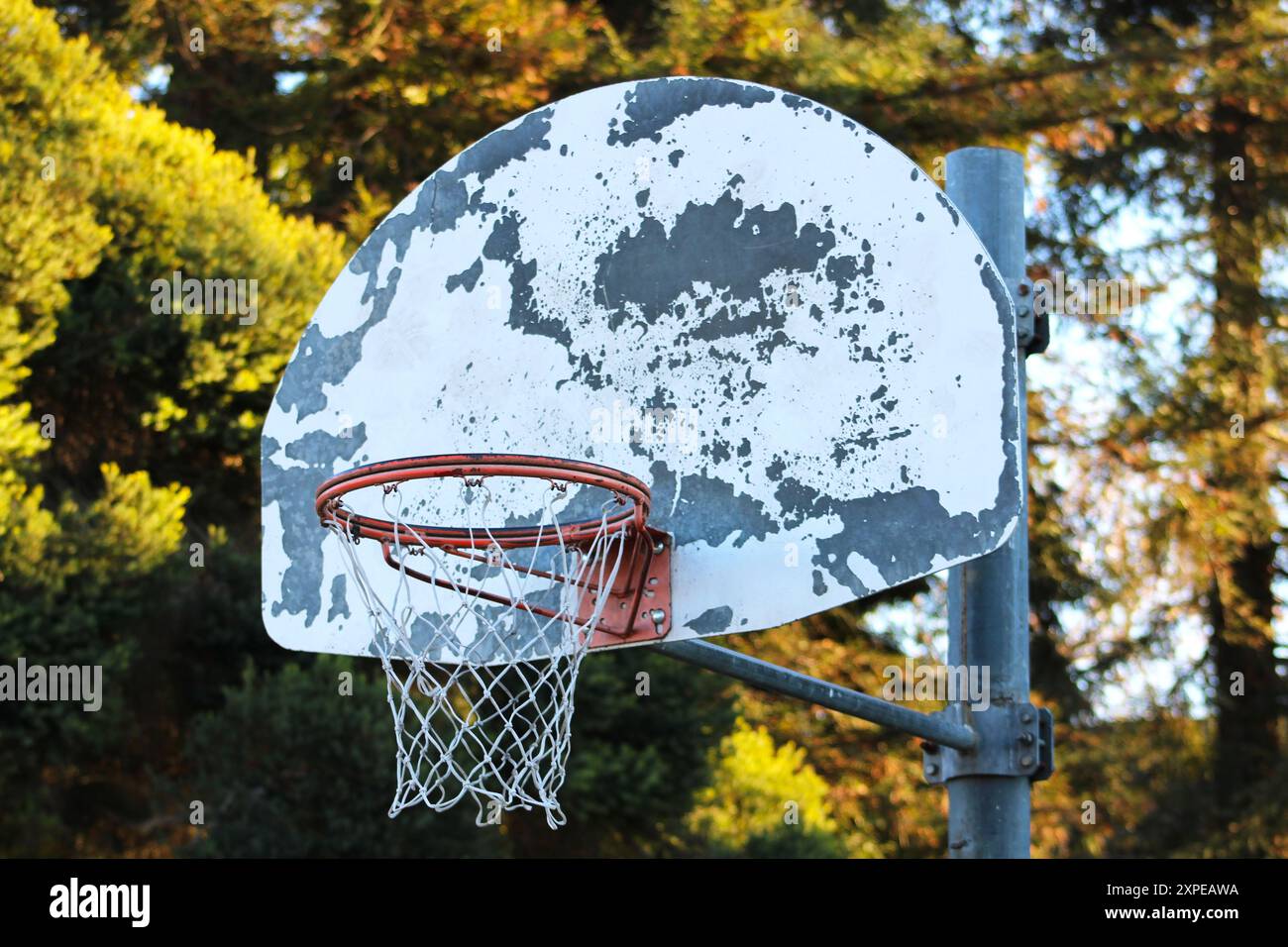 weathered basketball hoop close up Stock Photo - Alamy