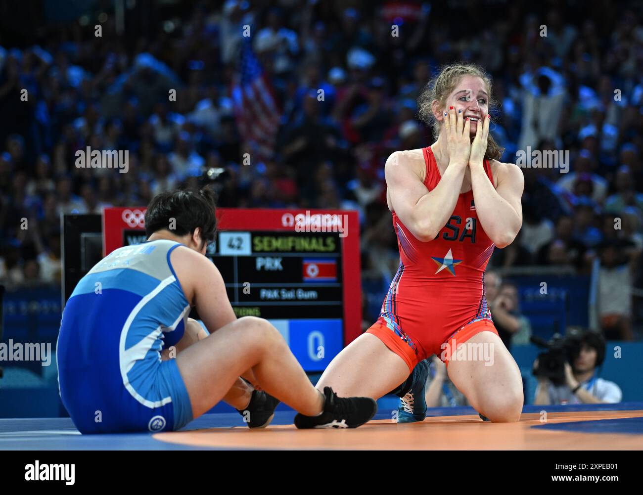 Paris, France. 5th Aug, 2024. Amit Elor of the United States reacts ...