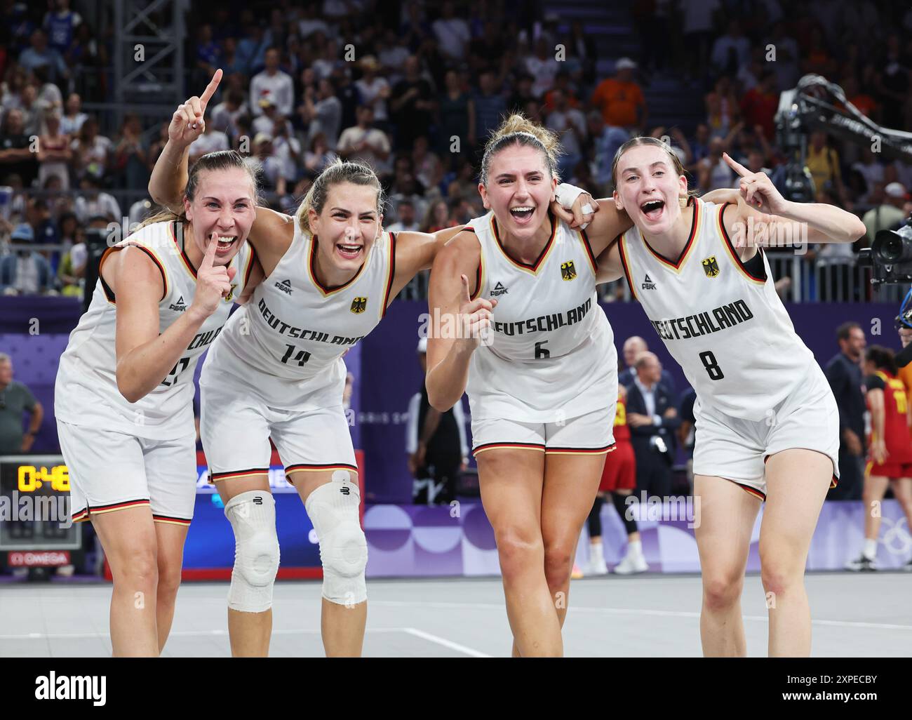 Paris, France. 5th Aug, 2024. Players of Germany celebrate after the ...