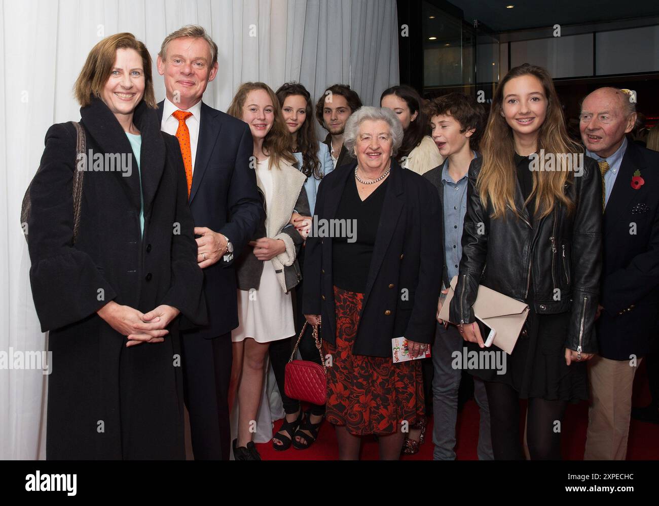 Actor martin clunes and his wife hi-res stock photography and images ...