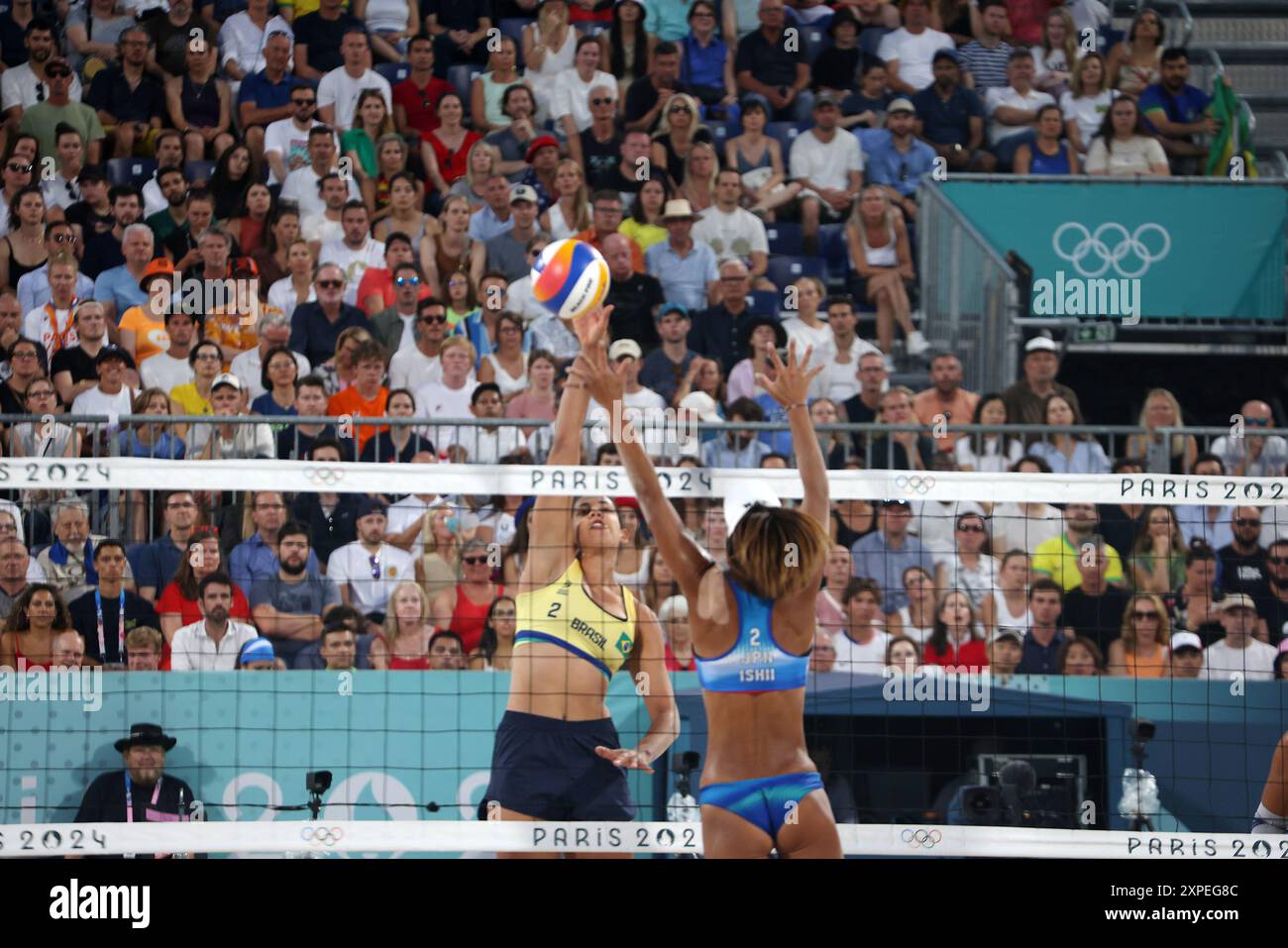 2024 summer olympics paris volleyball hi-res stock photography and ...