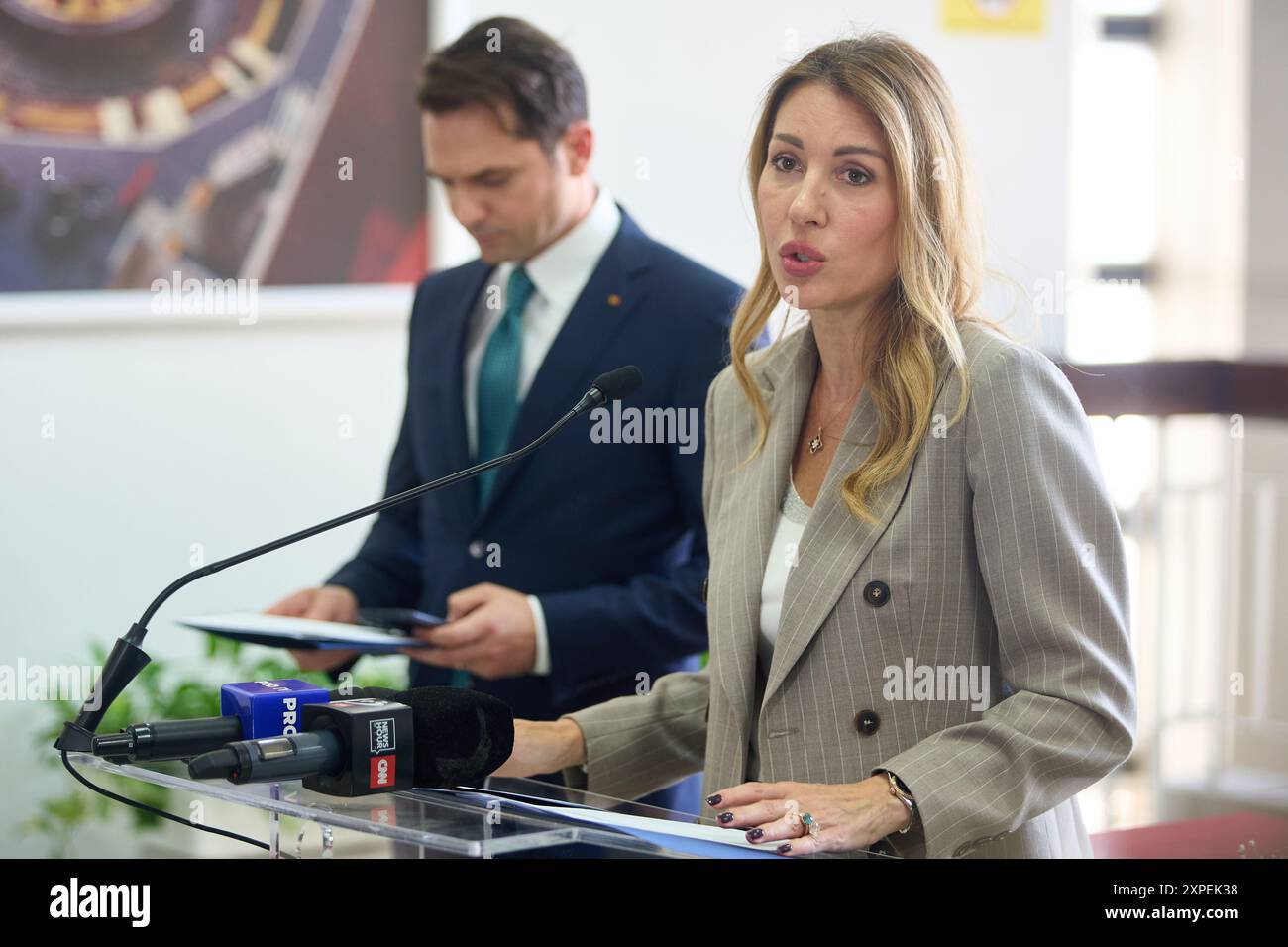 Novi Sip, Serbia. 5th Aug, 2024: Dubravka Djedovic Handanovic (R ...