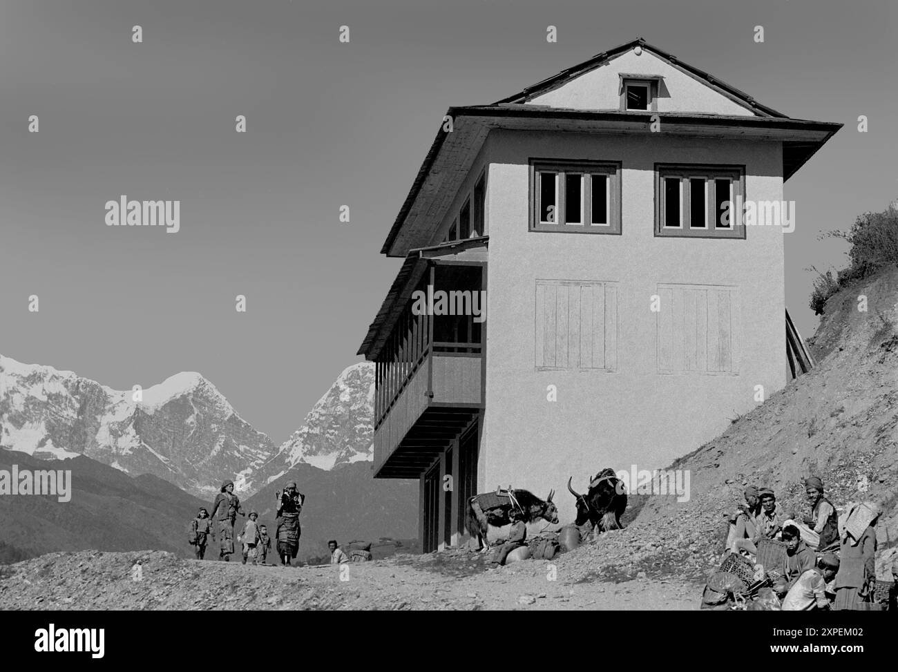 Sherpas arrive for the weekly market at Salleri Bazaar, in the Solu ...
