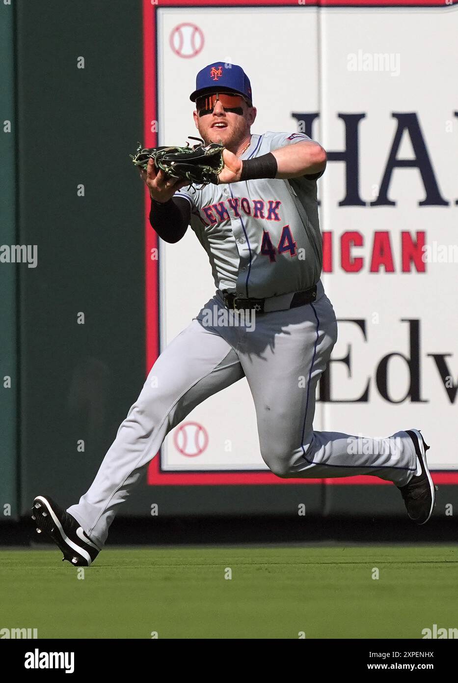 St. Louis, United States. 05th Aug, 2024. New York Mets center fielder ...