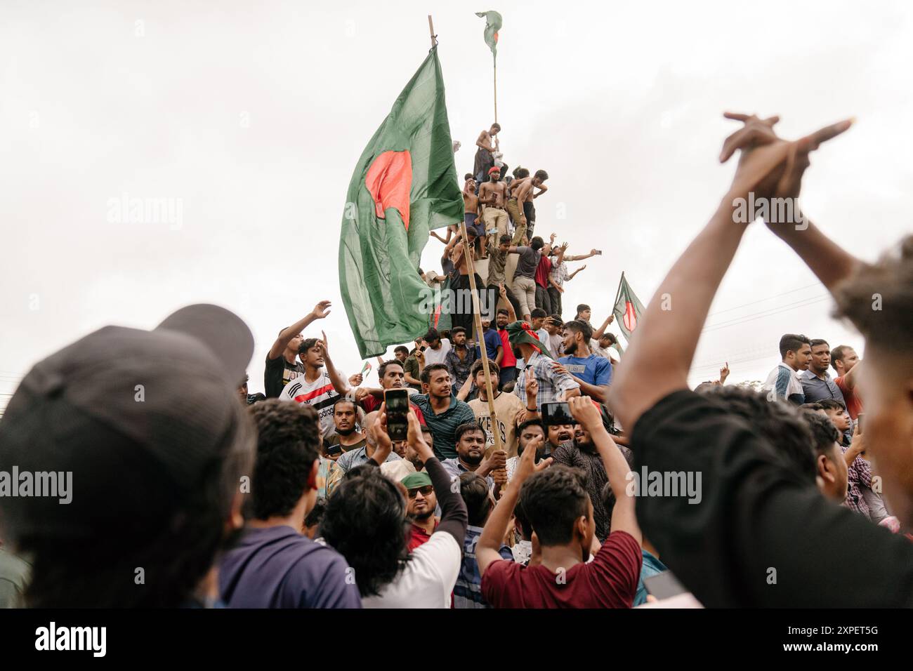 Bangladeshi people are celebrating Freedom Day of their new Bangladesh ...