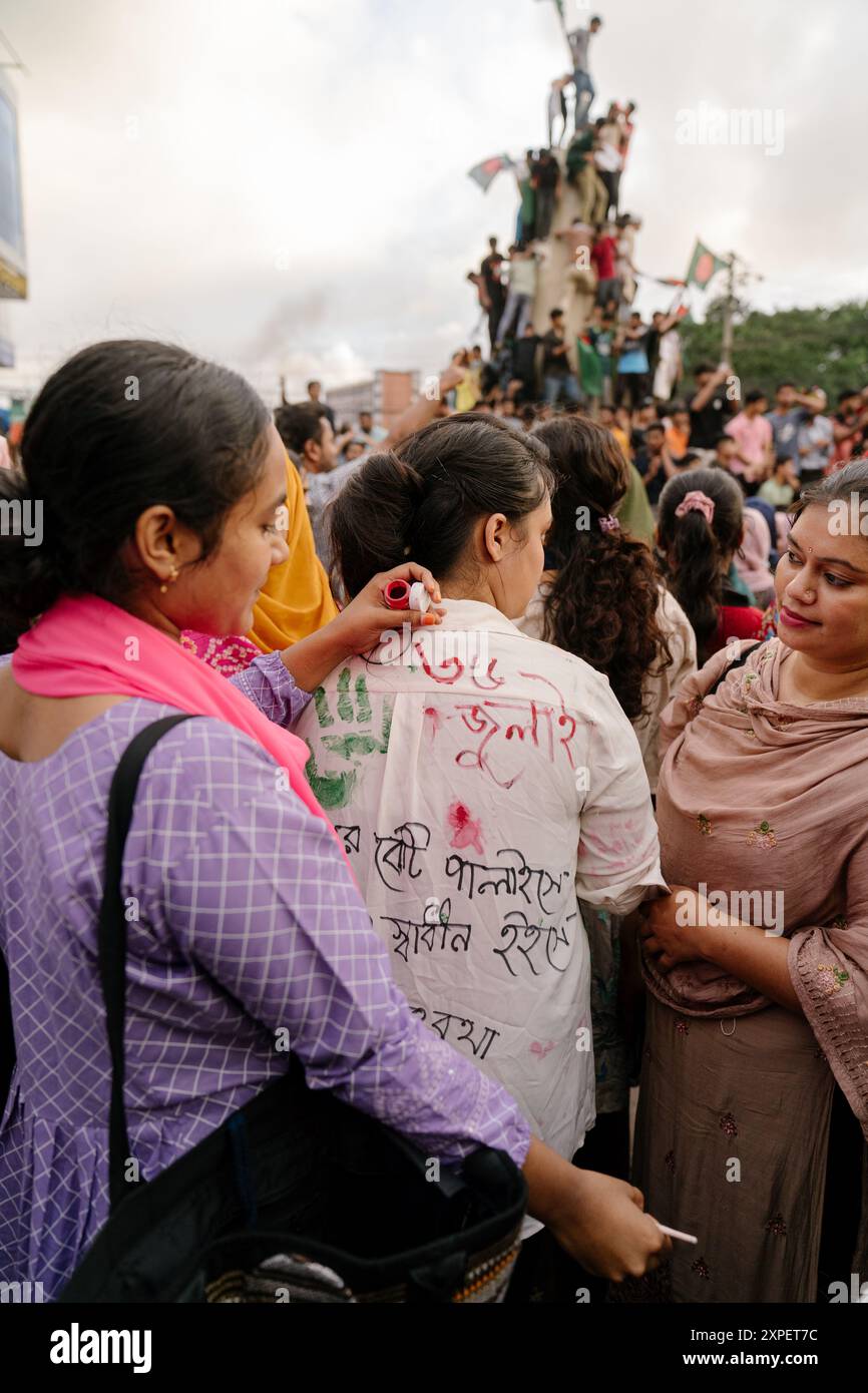 Bangladeshi people are celebrating Freedom Day of their new Bangladesh ...
