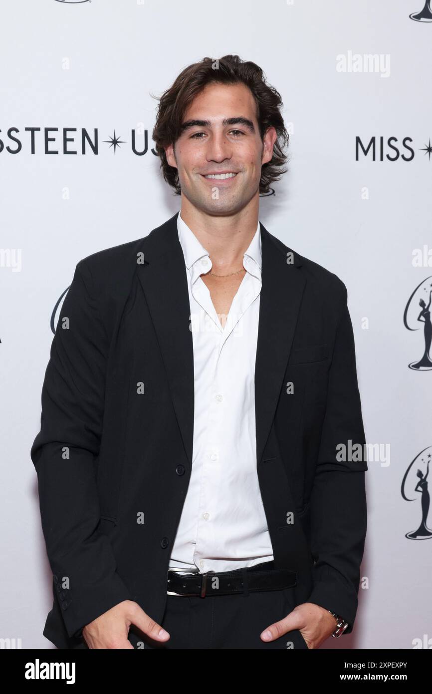 Los Angeles, USA. 04th Aug, 2024. Chris Hahn attends the 73rd annual ...